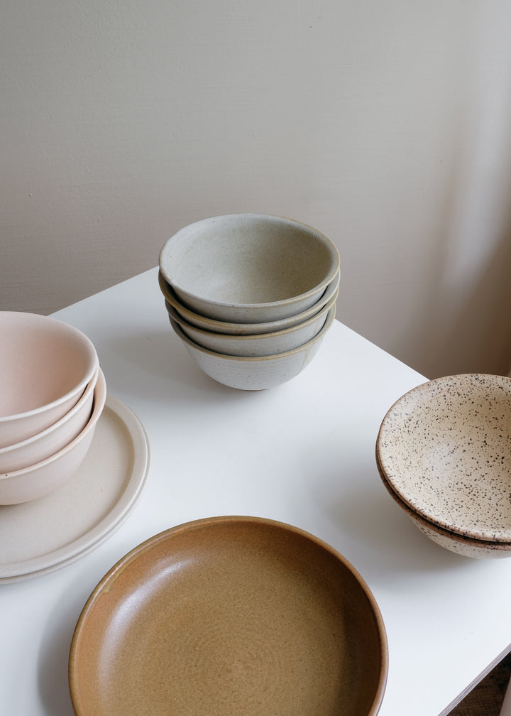 Mellow Marsh Swoop Bowl – Era Ceramics